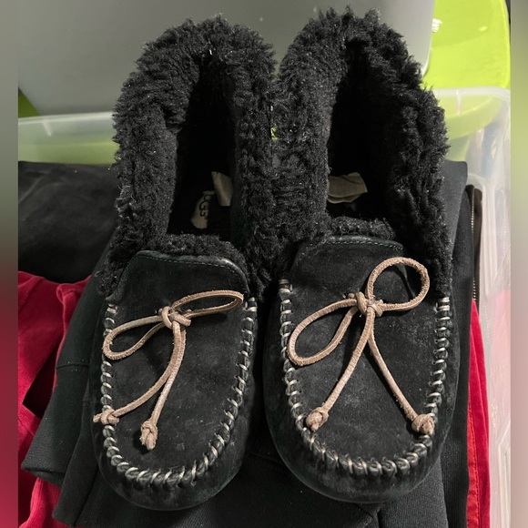 UGG | Shoes | Ugg Australia Alena Moccasinstyle Slippers Black Size 7 ...